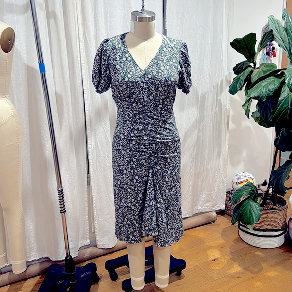 Zara | Dresses | Ditzy Print Floral Dress Middy Fitted Open Back ...